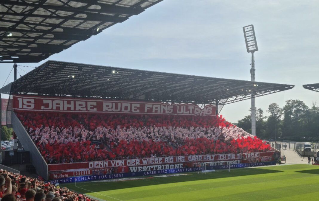 Fanliebe seit 15 Jahren: Rude Fans feiern ihr Jubiläum mit ...